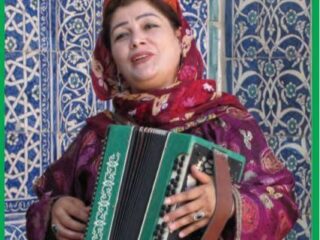 Khorezm Lazgi: The Sunniest Dance on Earth - Voices On Cental Asia