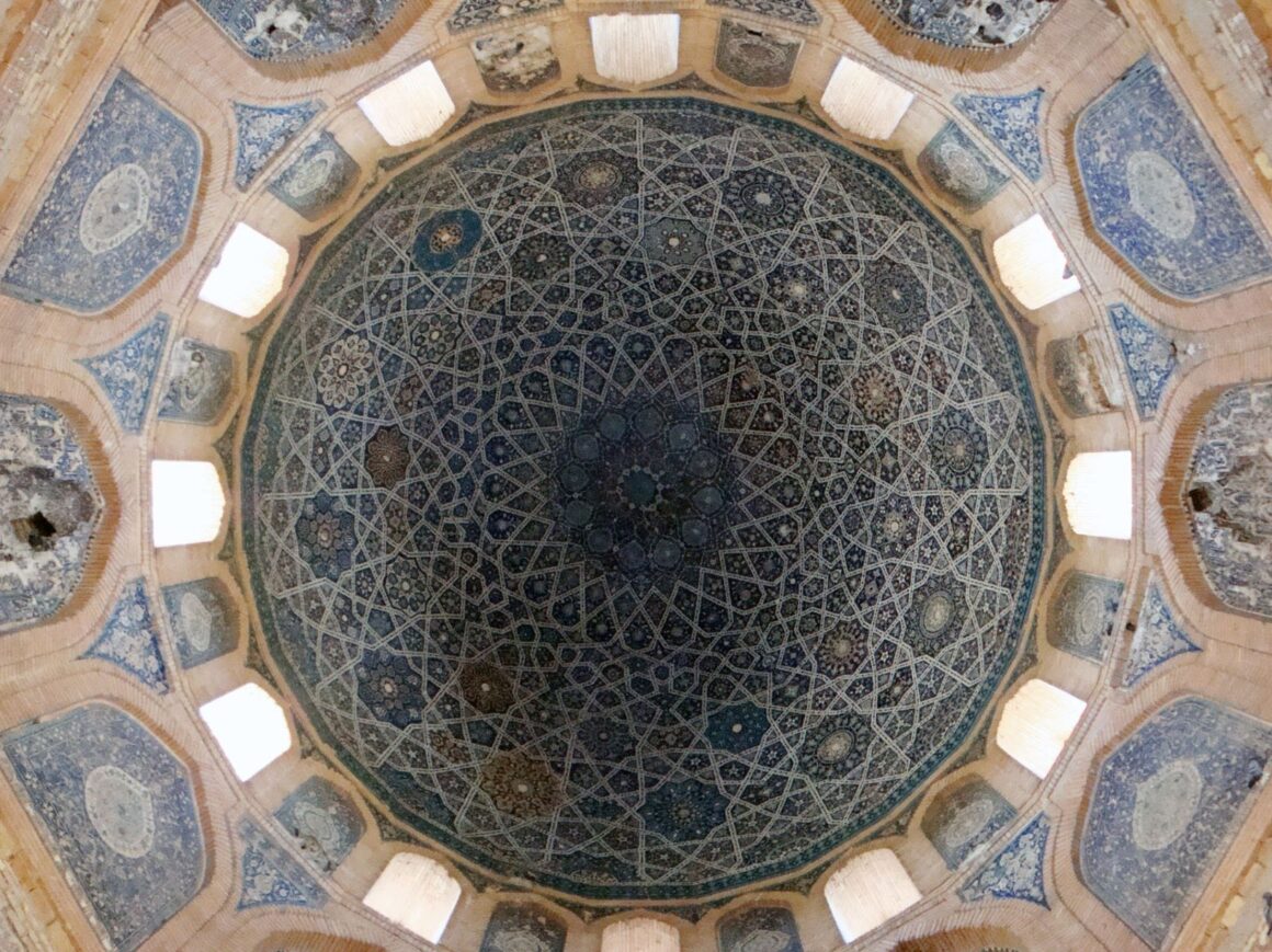 Between the Aral and Caspian Seas: The Magnificent History and ...