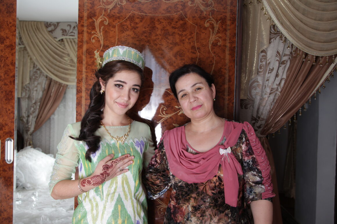 A Woman with a Camera in Uzbekistan: Umida Akhmedova about Herself ...